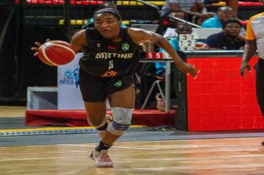 Lance | Chanaya conduz Sporting de Luanda ao título e é eleita MVP